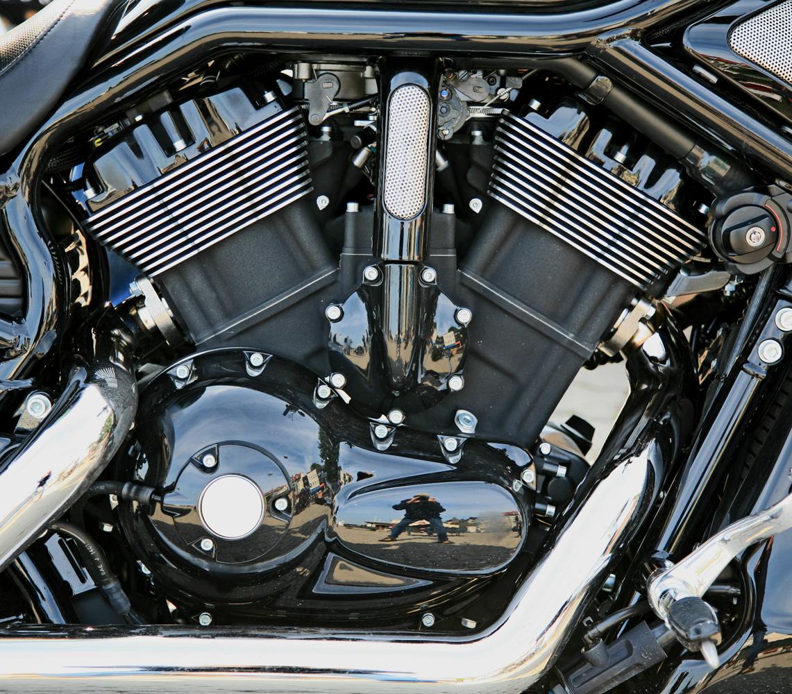 Why does my Motorcycle Engine make a Noise - 6 steps
