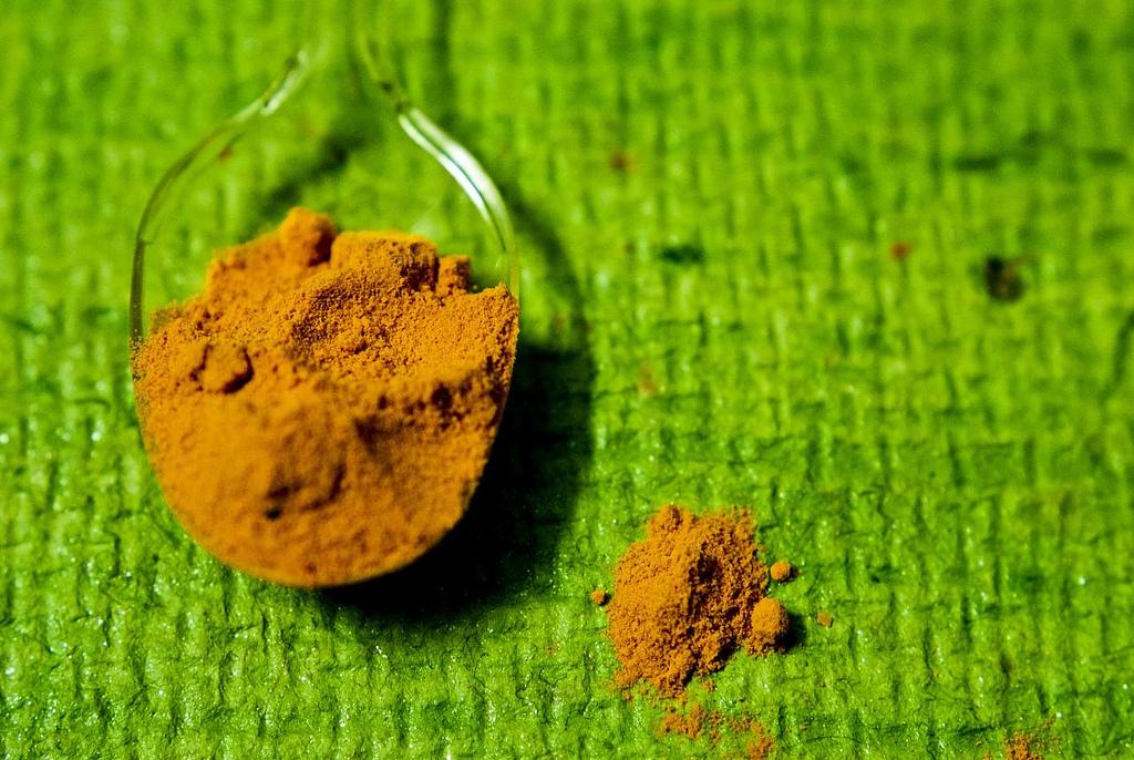 How to Remove Turmeric Stains from Skin