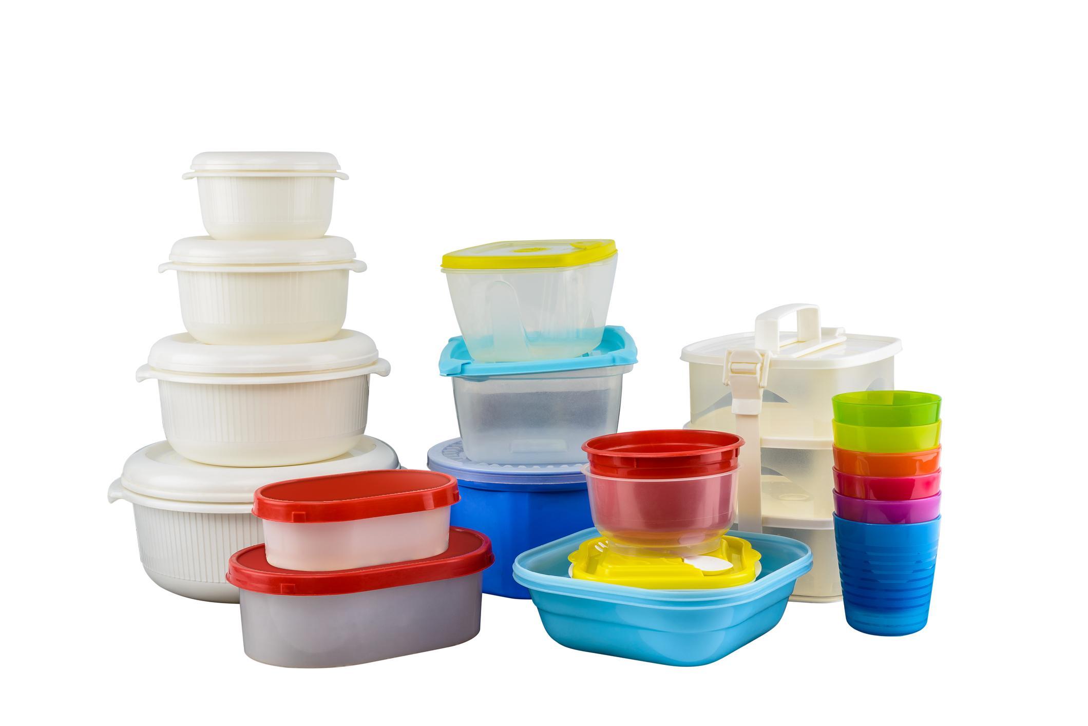 How to Clean Plastic Tupperware - Cleaning Food Storage Containers
