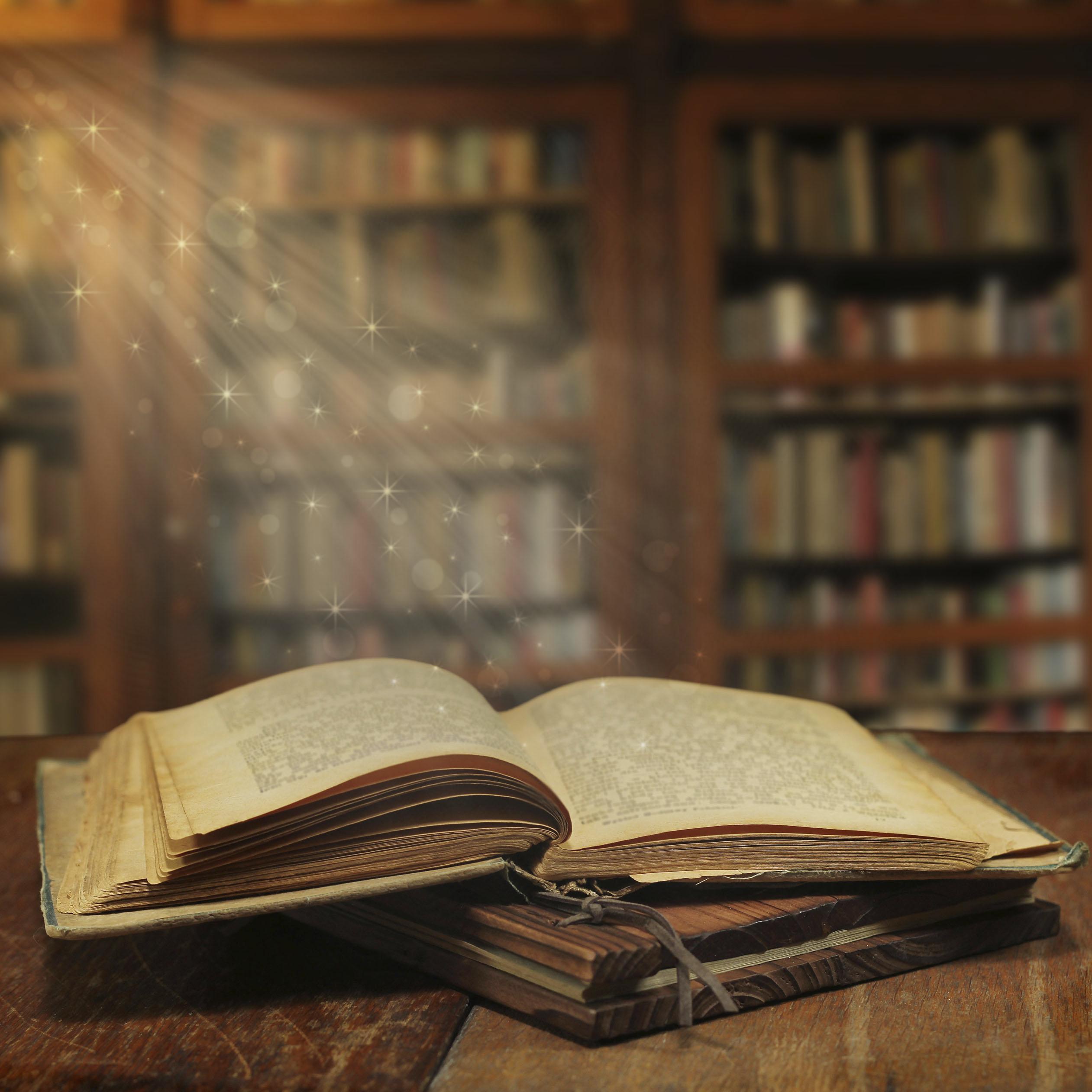 What is the Difference Between a Fable and a Tale