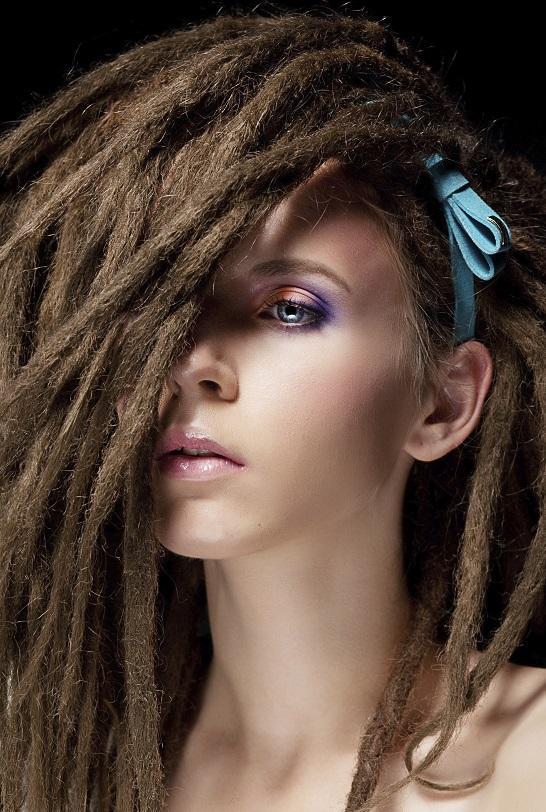 How To Wash Your Hair With Dreadlocks - 7 steps