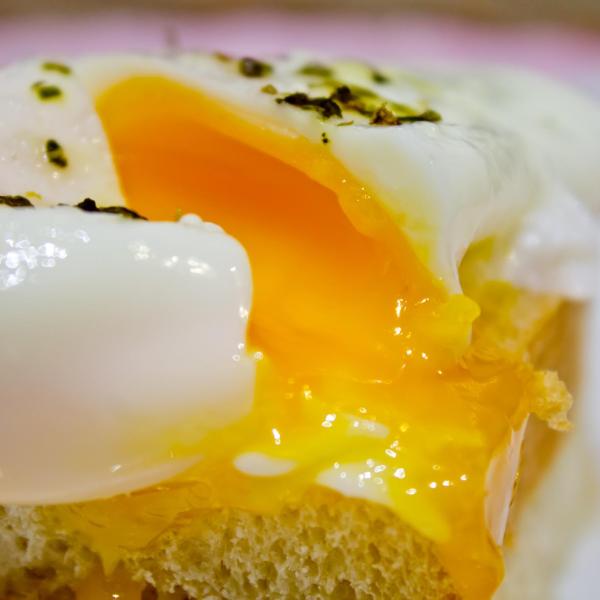 how to cook poach an egg in microwave
