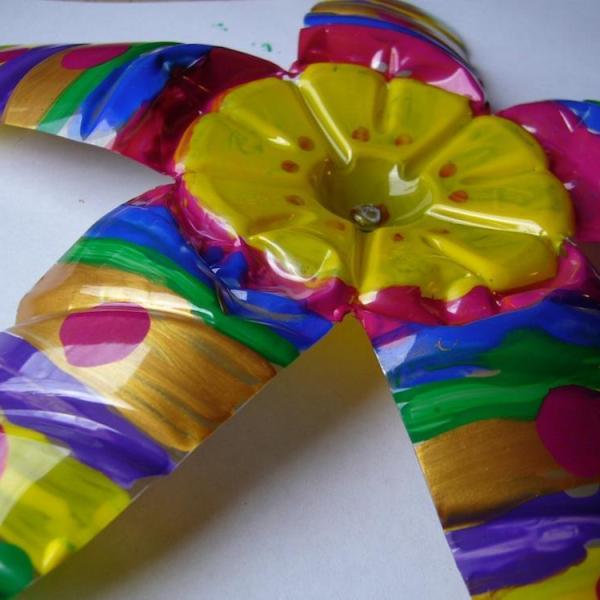 making plastic flowers